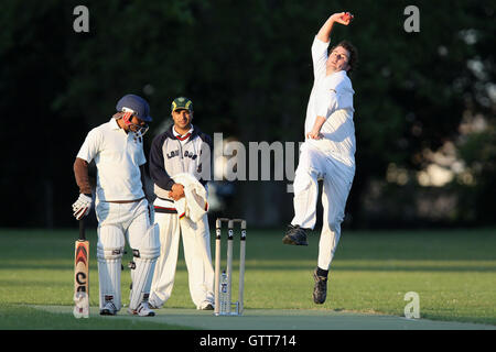 Tower Cavaliers CC vs East London CCC - Victoria Park Community Cricket ...