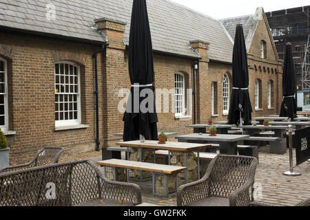 Woolwich, London. The Dial Arch historic old pub sign and birthplace of ...