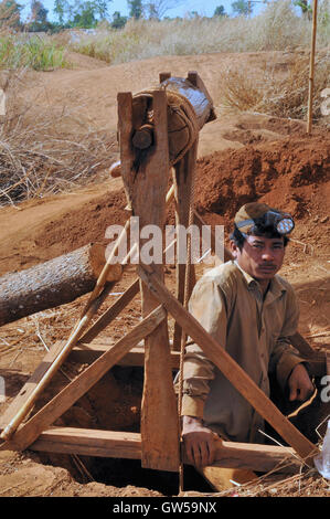 Zircon Mine - Miner Stock Photo - Alamy