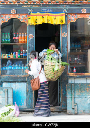 The main street of Thimphu Stock Photo - Alamy