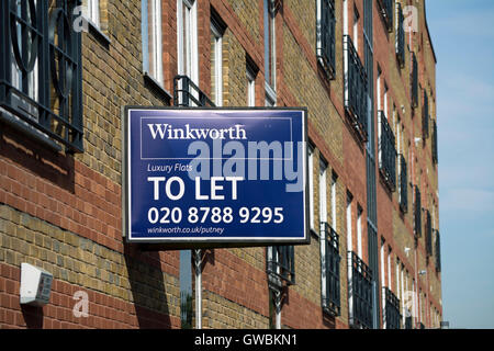 luxury flats to let sign, by winkworth estate agents, close to the ...