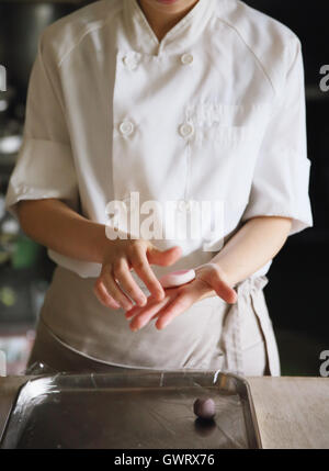 Pastry chef creating Japanese confectionery Stock Photo - Alamy