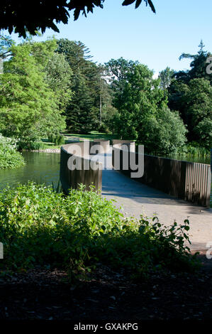 SACKLER CROSSING BRIDGE, JOHN PAWSON, RICHMOND UPON THAMES, UNITED ...