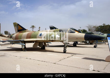 Israeli Air force Fighter jet Boeing F 15I Airborne Stock Photo - Alamy