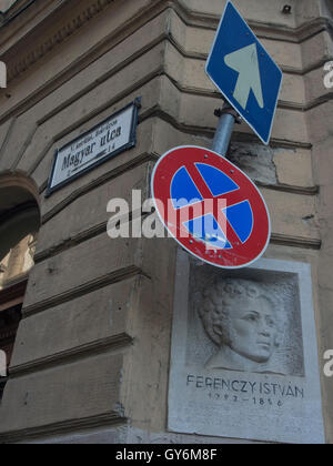 Street signs in Budapest, Hungary Stock Photo: 117469912 - Alamy