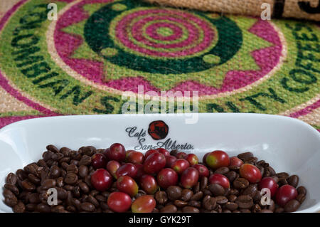 Green coffee before roasting Stock Photo - Alamy