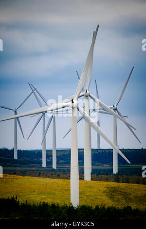 Wind Turbines on the Clyde Wind Farm - a 350 megawatt (MW) wind farm ...