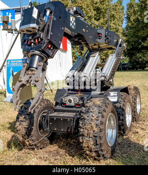 A bomb disposal robot Stock Photo - Alamy