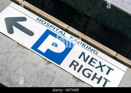 Hospital Car Parking Sign Stock Photo - Alamy