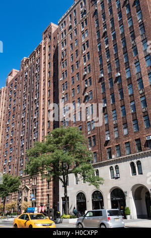 Apartment buildings in Chelsea, Manhattan, New York Stock Photo - Alamy
