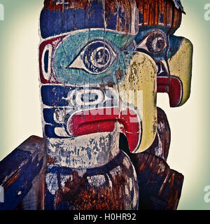 First Nation aboriginal art sculpture and downtown buildings, Vancouver ...