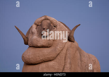 The Big Merino- a giant ram made of concrete has long been Goulburn's ...