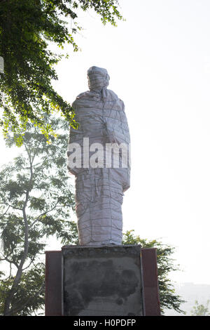Tankbund Statues on Tank Bund Road in Hyderabad,India Stock Photo - Alamy