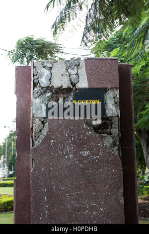 Tankbund Statues on Tank Bund Road in Hyderabad,India Stock Photo - Alamy