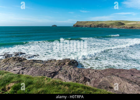 Rolling waves at Polzeath in North Cornwall Stock Photo - Alamy