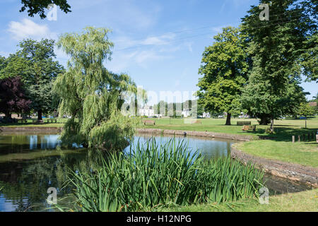 Godstone village green, Surrey England Stock Photo - Alamy