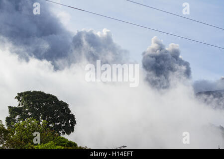steam and ash views try the fog from an eruption of the Turrialba ...