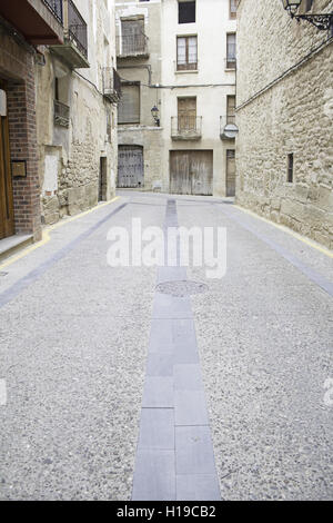 Very long and narrow pedestrian alleyway or passageway, known in East ...