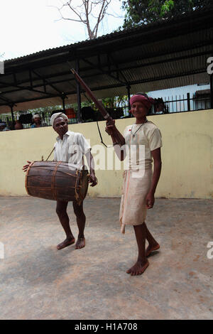 Bison-Horn Maria Tribe people in traditional costumes performing ...