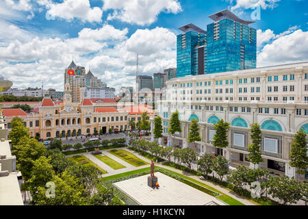 Elevated view of the People’s Committee Building (City Hall) and Ho Chi ...