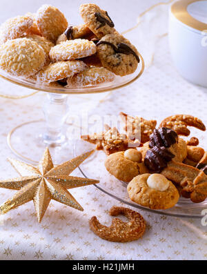 Selection of various Christmas Cookies Stock Photo - Alamy