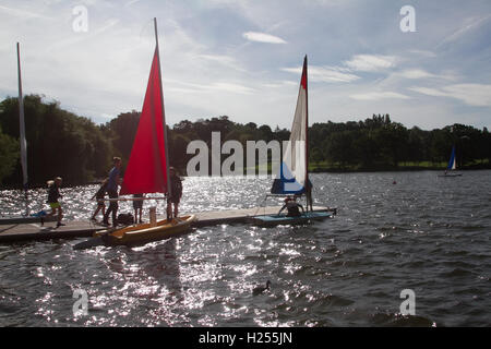 Wimbledon London, UK. 24th September 2016. Sailing dinghies on ...