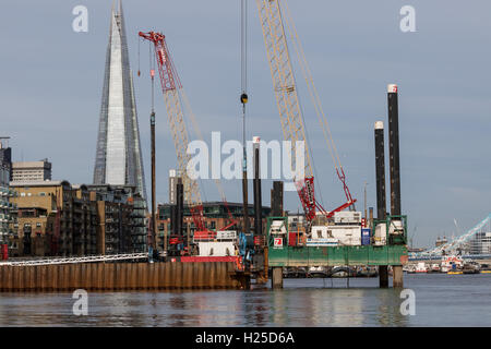 London, UK. 24th Sept 2016. Initial construction work at the Chambers ...