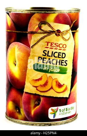 Tin Of Sliced Peaches Tinned Fruit Stock Photo - Alamy