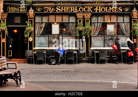 The Sherlock Holmes, a traditional London pub, in Westminster, London ...