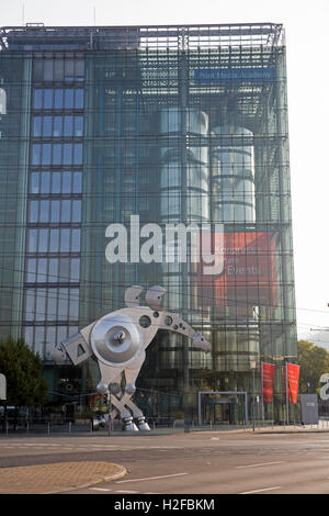 The "S-Printing Horse" sculpture at the Print Media Academy, Heidelberg ...