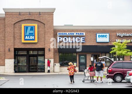 ALDI supermarket in Highland Park, Michigan, USA, Aug. 15, 2016 ...