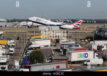HEATHROW CARGO TERMINAL Stock Photo - Alamy