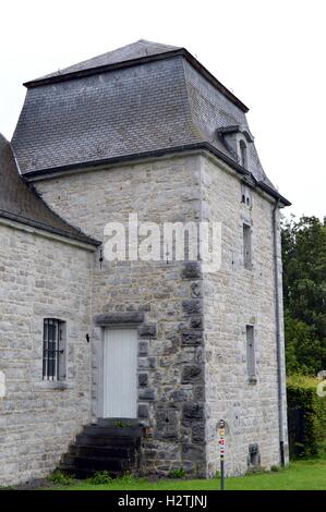 wall built with building stones Stock Photo - Alamy