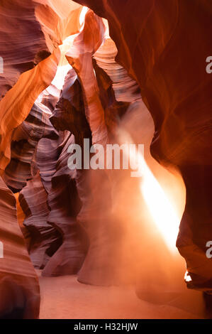 Sunlight Beams Through Crevass Sandstone Rock Antelope Slot Canyon ...