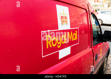 Royal mail van name insignia emblem motif vehicle delivery vans ...