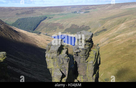 The Trinnacle Rock Formations Above Greenfield Reservoir Saddleworth ...
