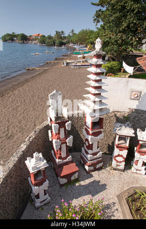 traditional Balinese boats, Lovina Beach, Buleleng Regency, Bali ...