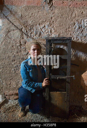 Bolzano, Italy. 03rd Oct, 2016. Actors Jeanette Hain as Carla Pisani ...