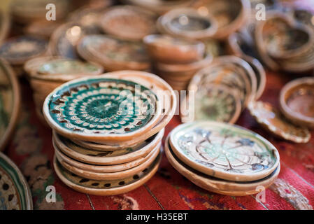 Horezu ceramics, a unique type of Romanian pottery, UNESCO Cultural ...