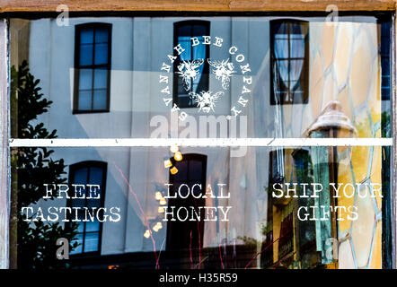 The iconic Savannah Bee Company in Savannah Georgia Stock Photo - Alamy