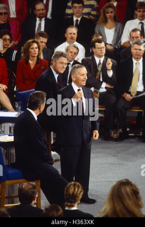 Independent candidate for president Ross Perot dances with his daughter ...