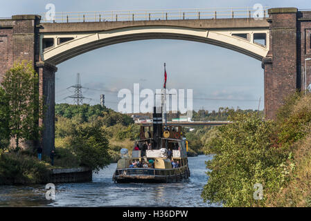 Steam tug Kerne pictured in the river Weaver at Sutton Weaver. West ...