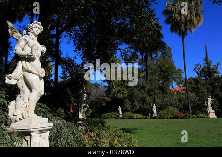18th century Italian sculptures at North Vista lawn in Huntington ...