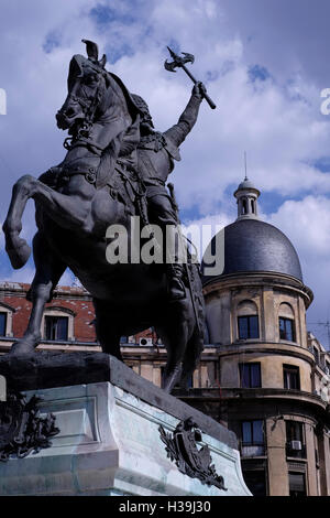 The statue of Mihai Viteazul, located in Romania, honors the famous ...