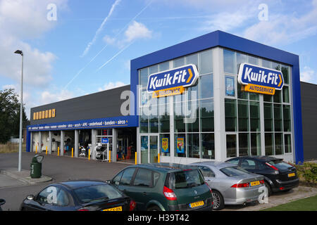 Kwik Fit car workshop tyre tire exhaust and brake fitting service ...