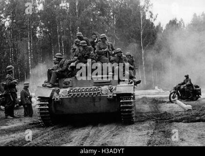 German Panzer III on the Eastern front, 1941 Stock Photo - Alamy