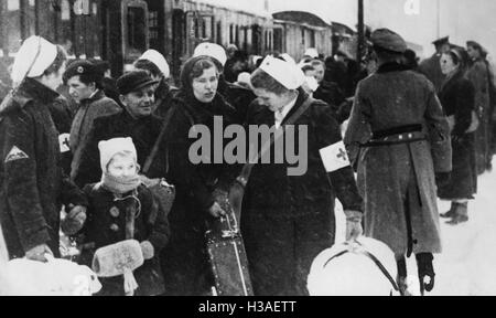 Lithuania Germans in Eydtkau (East Prussia), 1941 Stock Photo - Alamy
