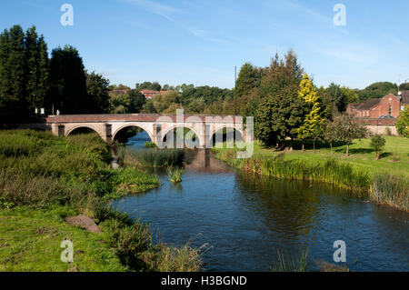 River Anker and bridge, Polesworth, Warwickshire, England, UK Stock ...