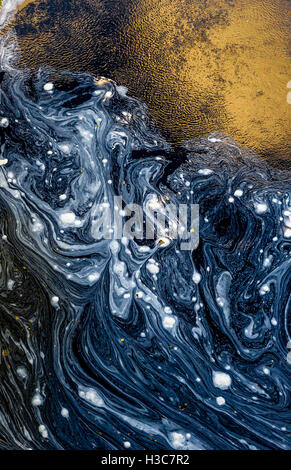 Foam patterns on water Stock Photo - Alamy