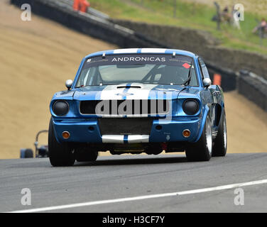 Ford Mustang GT racing at Bernie's V8 & Historic Outlaws car racing at ...